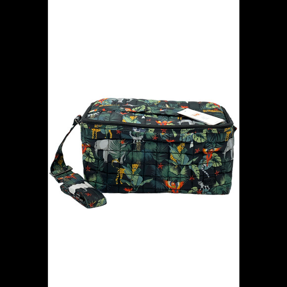 lug | Bags | Lug Large Insulated Lunch Tote Munchie Wildlife Black ...
